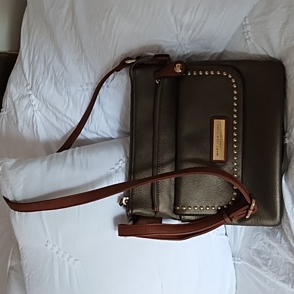 Andrew Marc | Bags | Marc New York Olive Gray Metallic Hobo Leather ...